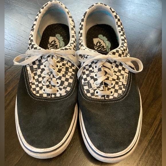 Vans | Shoes | Mens Vans Authentic With Comfy Cush | Poshmark